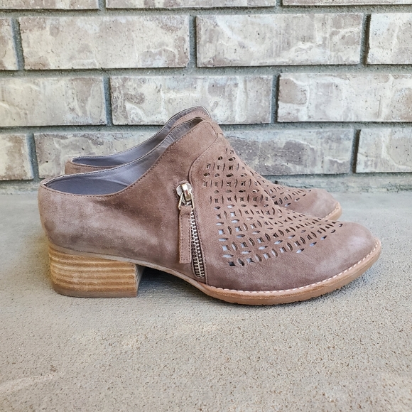 Sbicca | Shoes | Sbicca Taniss Vintage Laser Cut Suede Leather Womens ...